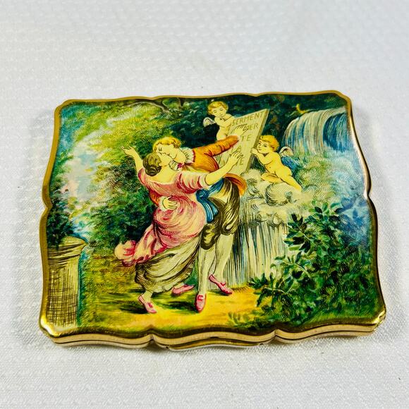 Stratton | Makeup | Vintage Stratton Romantic Kiss Compact Lady Man ...